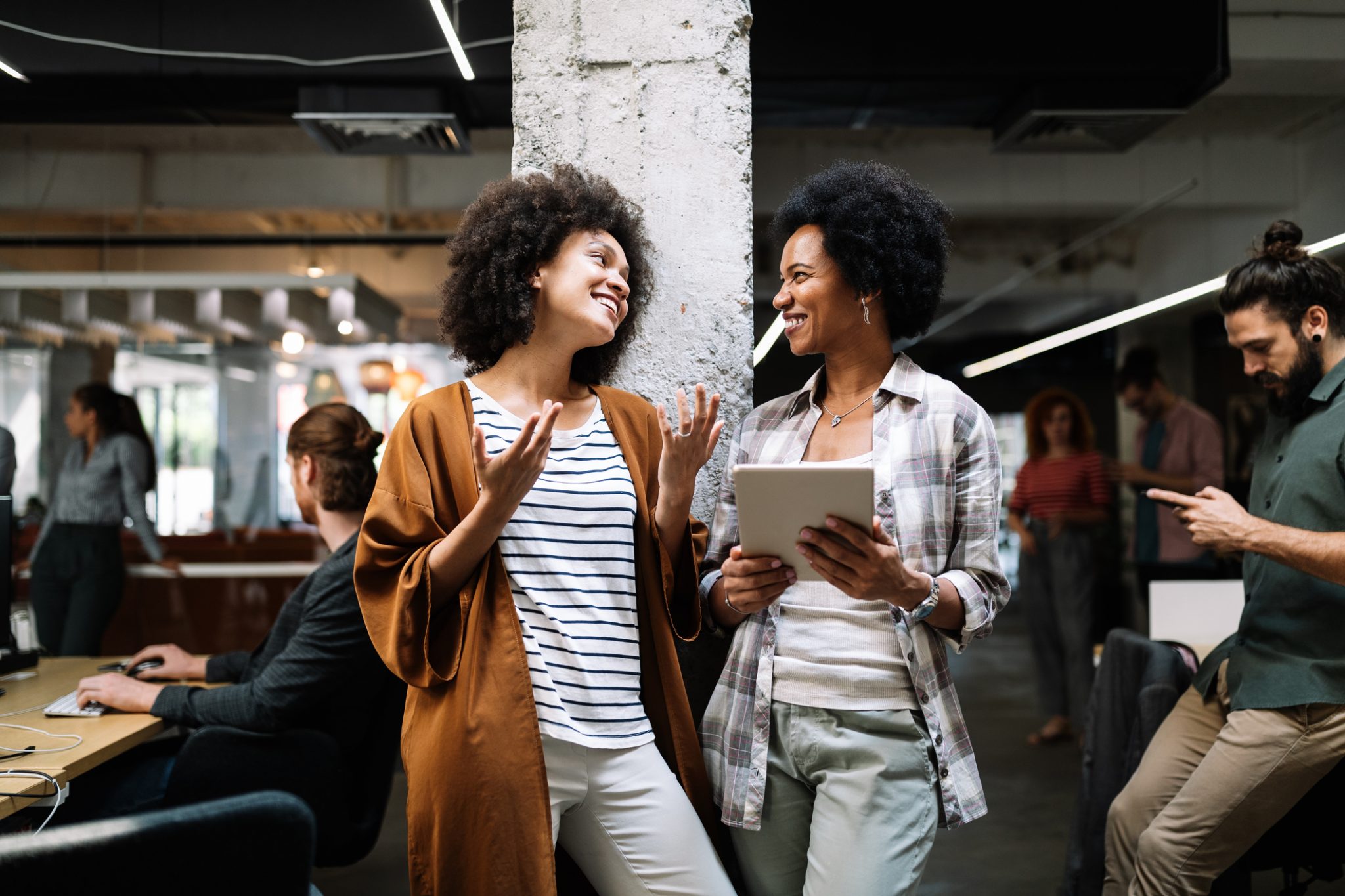 crh: Sororidade no trabalho: saiba a importância de apoiar outras mulheres